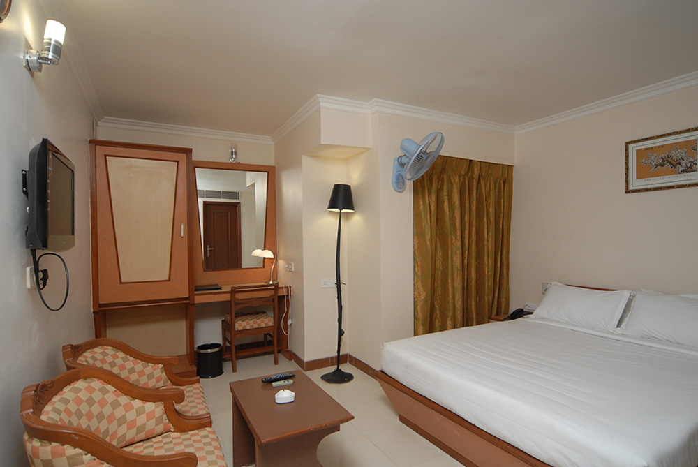 Epsilon the Hotel
